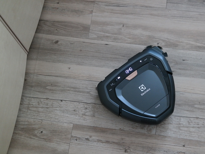 일렉트로룩스 퓨어i9 로봇청소기 최첨단 자율주행 능력 - 에누리 쇼핑지식 리뷰