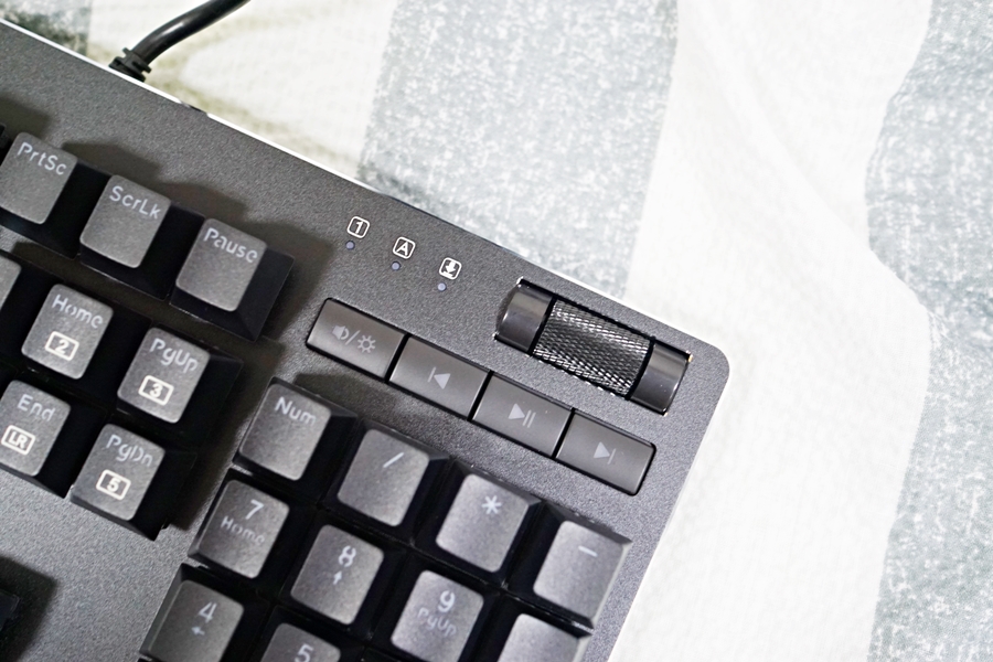 ABKO HACKER K645 축교환 게이밍 기계식 키보드 리뷰 - 에누리 쇼핑지식 리뷰