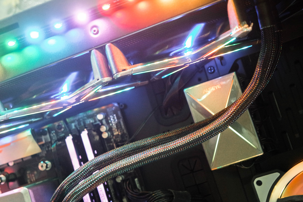 디자인 독특하고 개성있는 일체형 수냉 쿨러 ~ - 에누리 쇼핑지식 리뷰