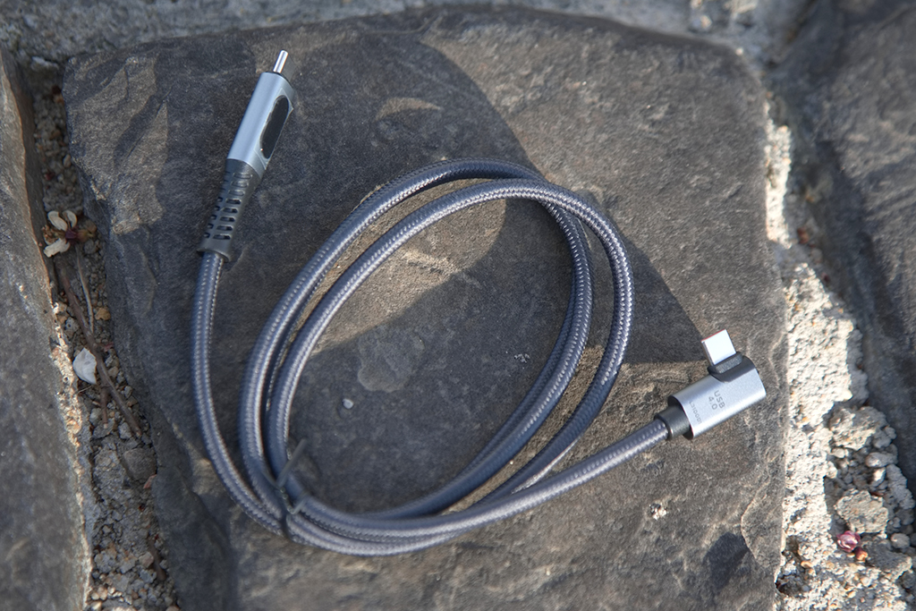 고급 USB4 40G 240W PD3.1 썬더볼트4 : 비잽 디스플레이 앵글 CtoC 케이 - 에누리 쇼핑지식 리뷰