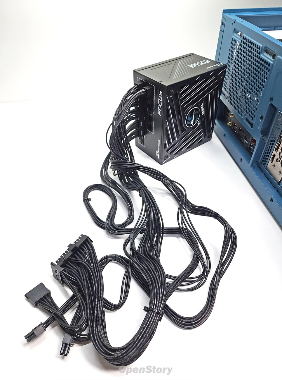 컴퓨터 파워 추천 시소닉 NEW FOCUS V4 GX-750 파워서플라이 옵티싱크 풀모듈러 - 에누리 쇼핑지식 리뷰