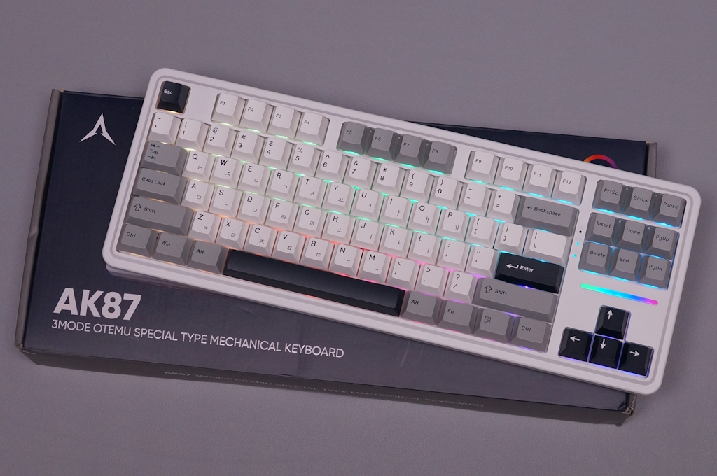 깔끔한 디자인과 편리한 무선연결, ABKO AK87 특주축 기계식 키보드 - 에누리 쇼핑지식 리뷰