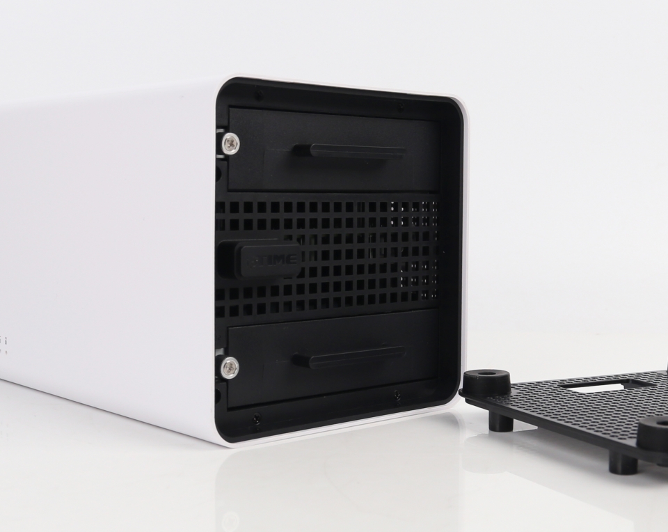 손쉽게 구축하는 나만의 NAS 시스템, ipTIME NAS200 & NAS400 - 에누리 쇼핑지식 뉴스