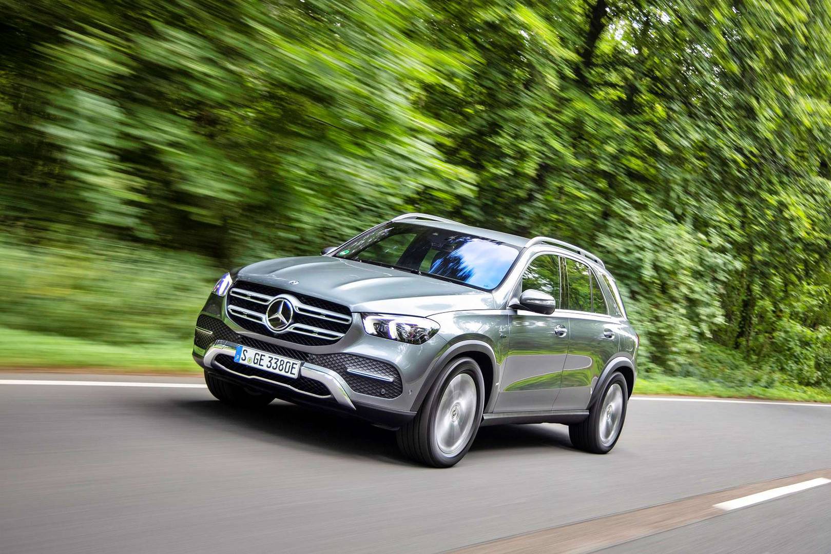 [시승기] GLE 라인 최초의 플러그인 하이브리드…벤츠 ‘GLE 350e’ - 에누리 쇼핑지식 뉴스