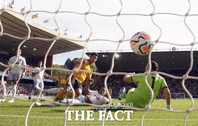 [EPL 8R 종합] 손흥민의 토트넘, 2주간 1위...황희찬 5호골, 득점 4위 - 에누리 쇼핑지식 뉴스