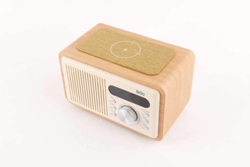 기본기 좋은 블루투스 스피커에 무선 충전 기능까지, 브리츠 BZ-EX1 - 에누리 쇼핑지식 뉴스