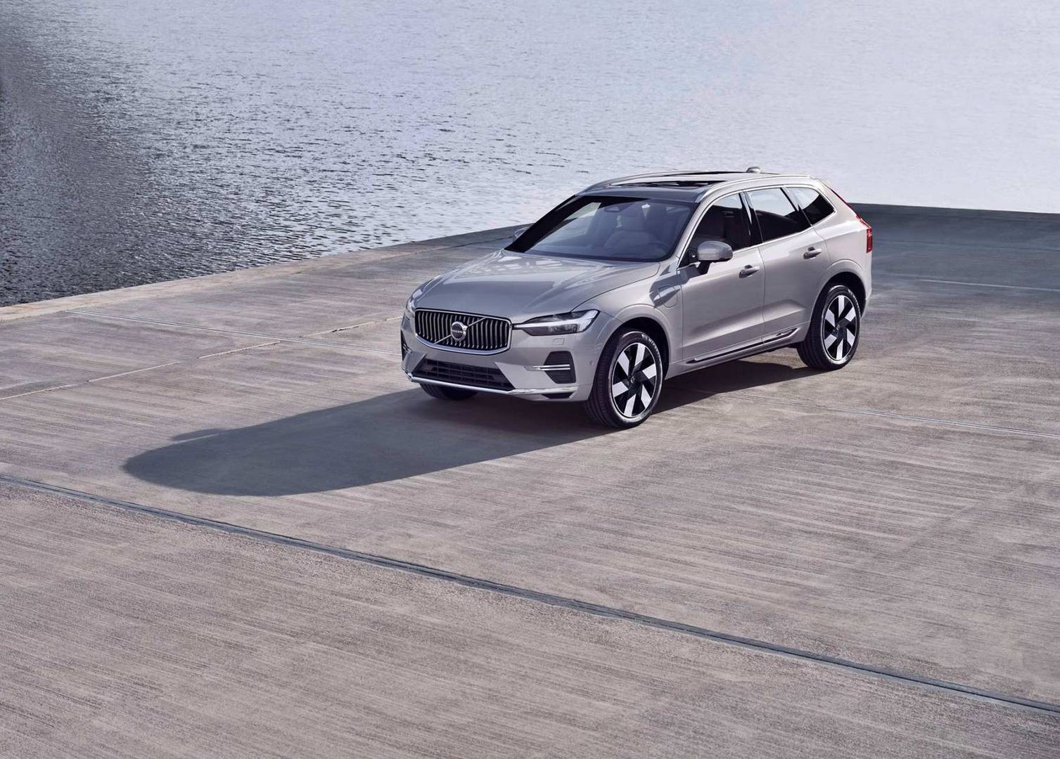 [신차공개] 볼보 ‘XC60 25년식' 출시·람보르기니 우라칸 후속 ‘테메라리오’ 공개 - 에누리 쇼핑지식 뉴스